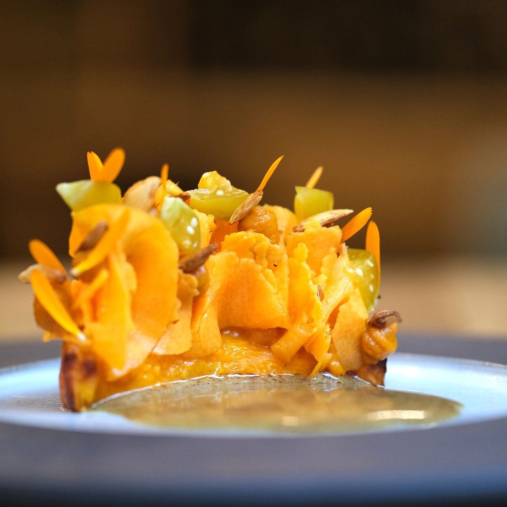 mural farmhouse - FINE DINE – Munich - a MICHELIN Guide Restaurant