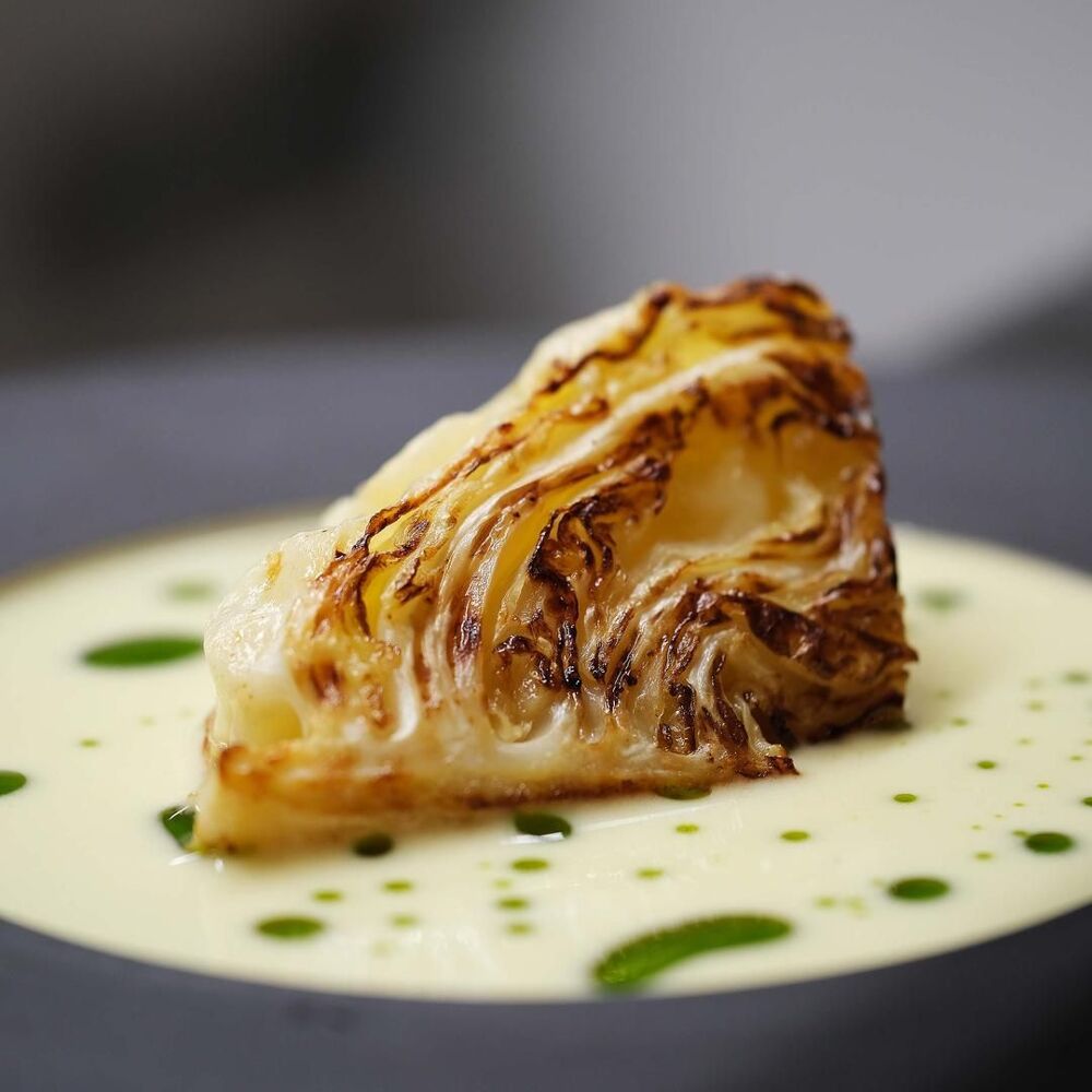 mural farmhouse - À LA CARTE – Munich - a MICHELIN Guide Restaurant