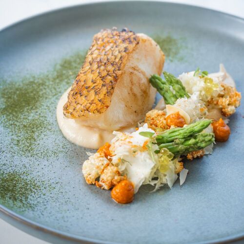 Fairmont Makati - Manila - Book a MICHELIN Guide Hotel