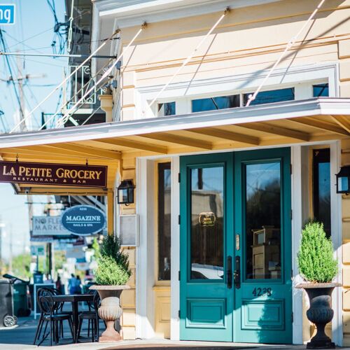 Domilise’s Po-Boy & Bar – New Orleans - a MICHELIN Guide Restaurant