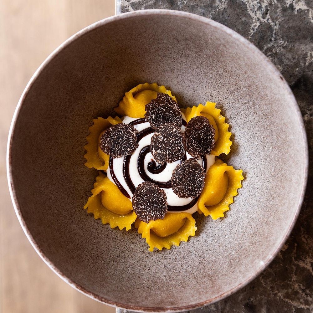 Hexagon – Oakville - a MICHELIN Guide Restaurant