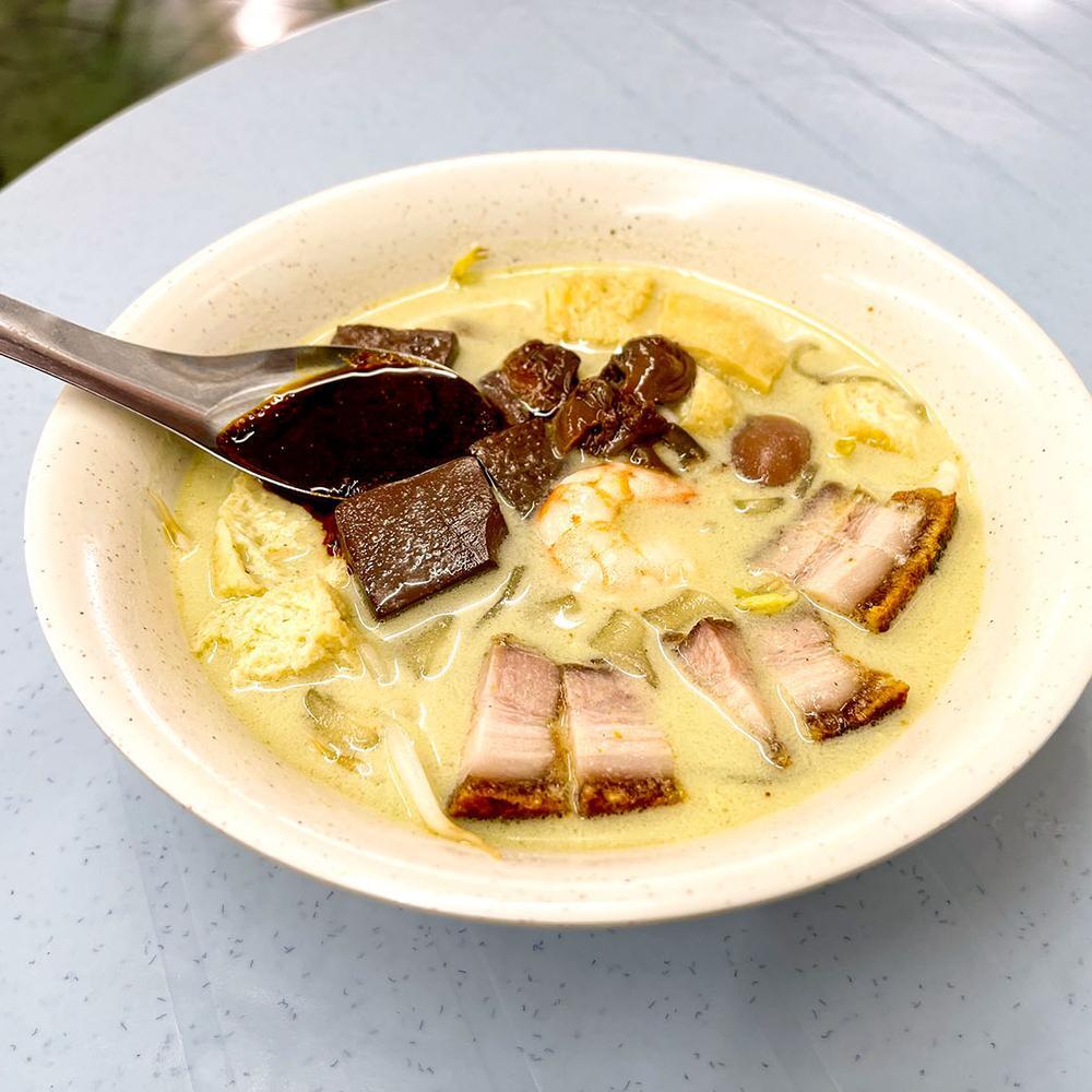 Duck Blood Curry Mee – George Town - a MICHELIN Guide Restaurant