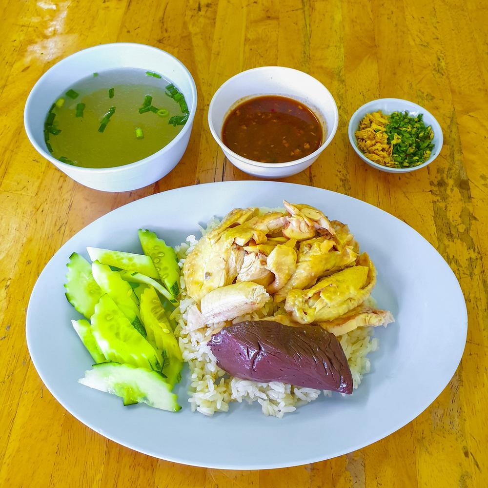 Dan Chicken Rice (San Sai) – Chiang Mai - a MICHELIN Guide Restaurant