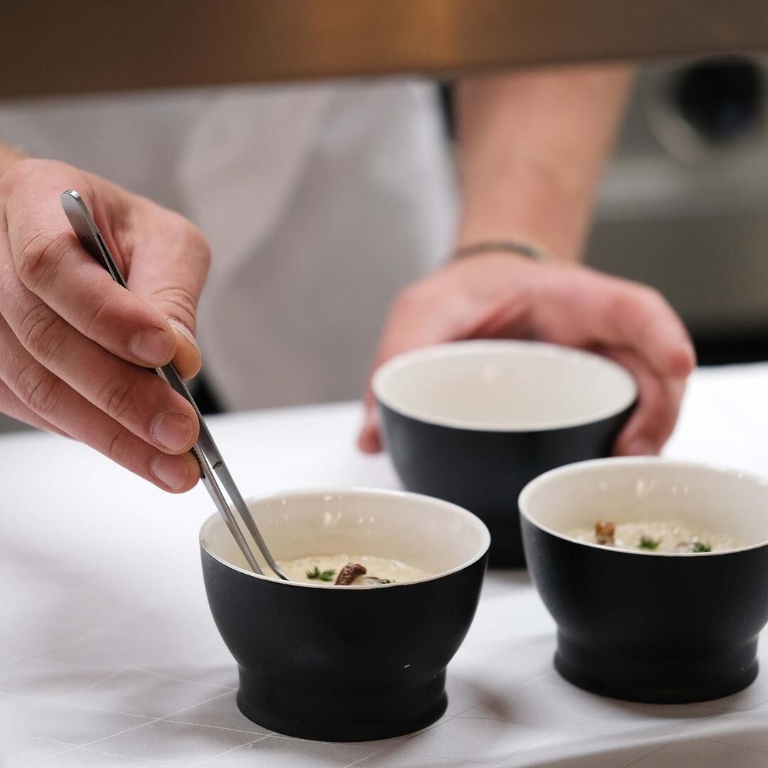 mural farmhouse - À LA CARTE – Munich - a MICHELIN Guide Restaurant