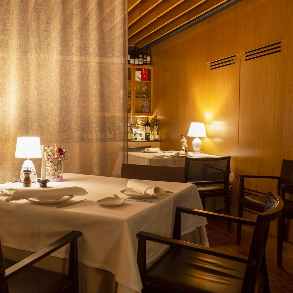 Le Vin Rouge Maître-Cavista – Oropesa del Mar - a MICHELIN Guide Restaurant