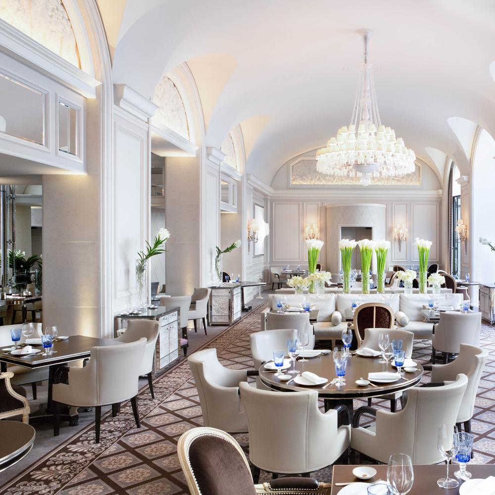 Le George - Paris - Un restaurant du guide MICHELIN