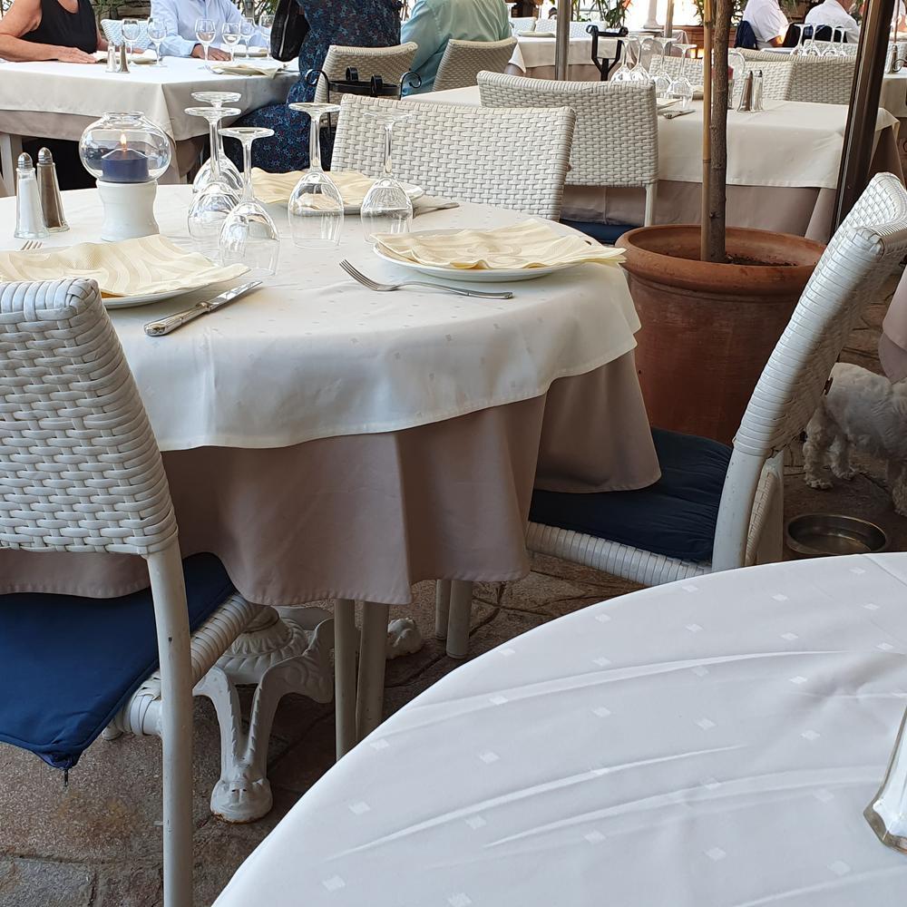 Les Tamaris - Chez Raymond - Le Lavandou - Un restaurant du guide MICHELIN