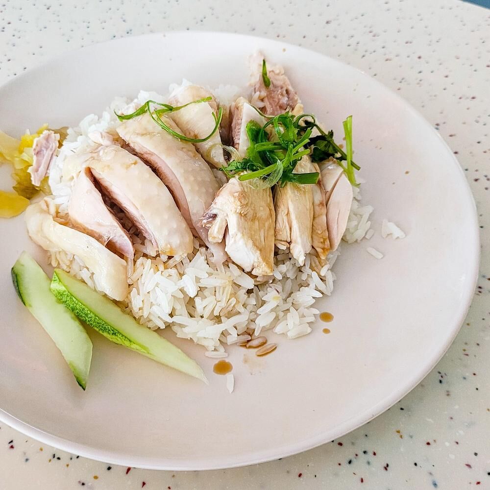 Tiong Bahru Hainanese Boneless Chicken Rice – Singapore - a MICHELIN ...