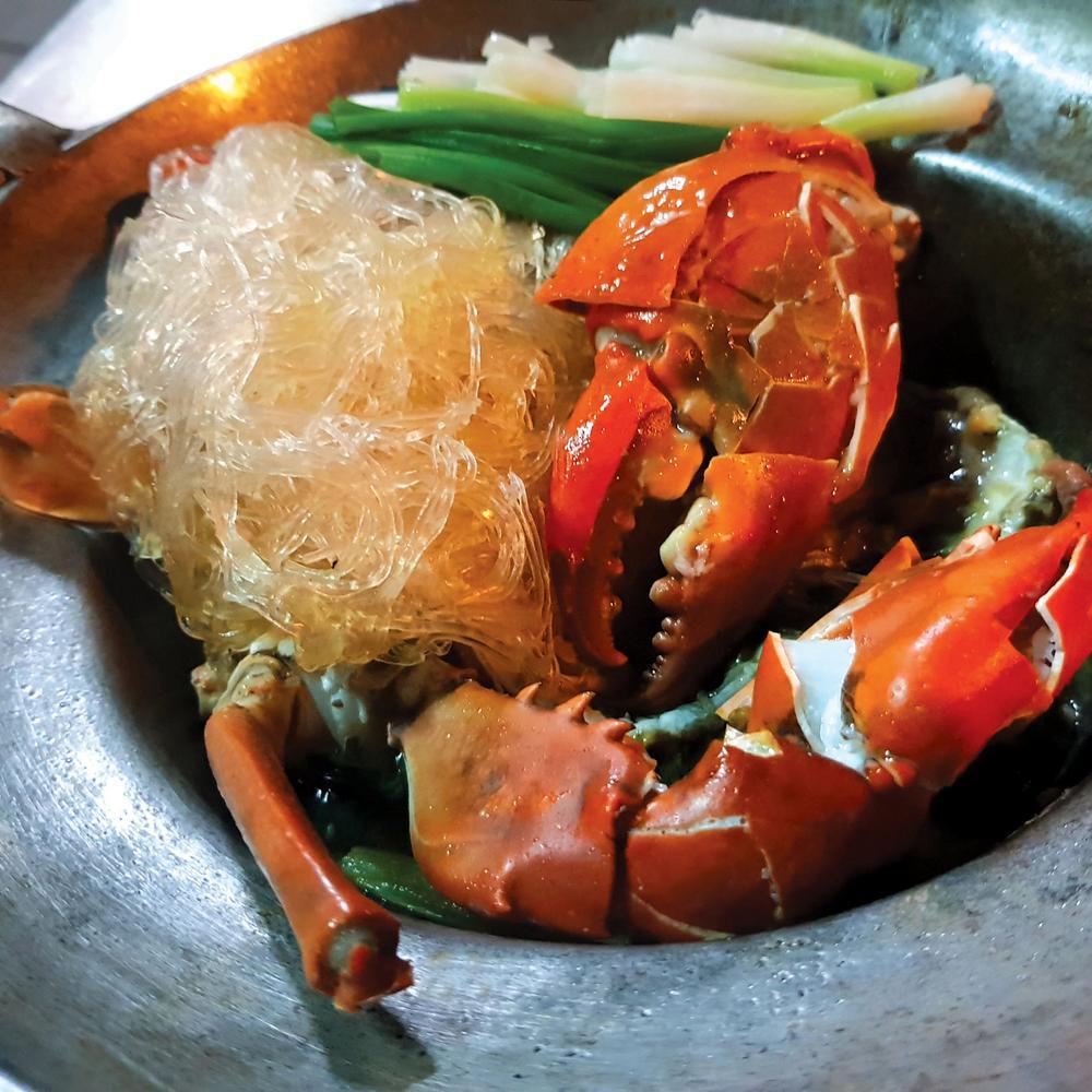 Somsak Pu Ob (Charoen Rat) – Bangkok - a MICHELIN Guide Restaurant