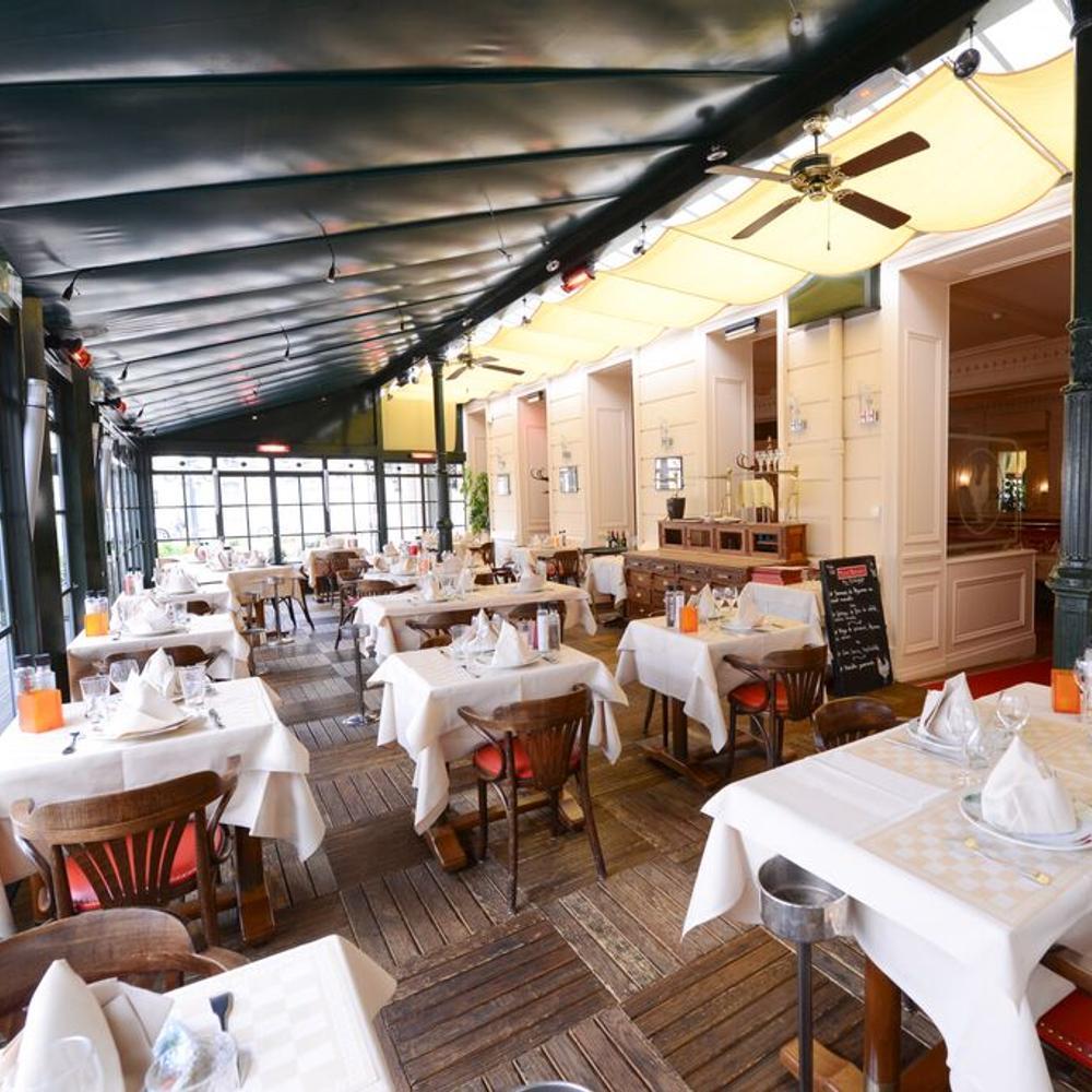 Place Bernard - Bourg-en-Bresse - Un restaurant du guide MICHELIN