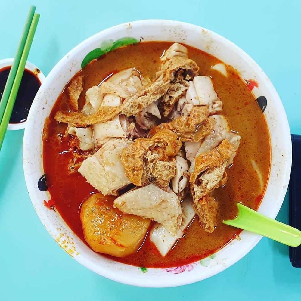 Hock Hai (Hong Lim) Curry Chicken Noodle – Singapore - bir MICHELIN ...