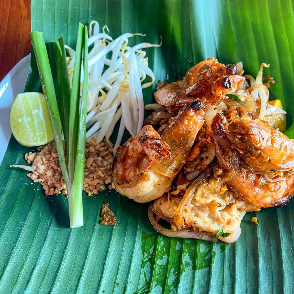 Pad Thai Fai Ta Lu (Dinsor Road) – Bangkok - a MICHELIN Guide Restaurant