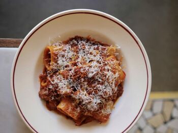 La recette de paccheri all’amatriciana de Riccardo Ferrante (Jones ...